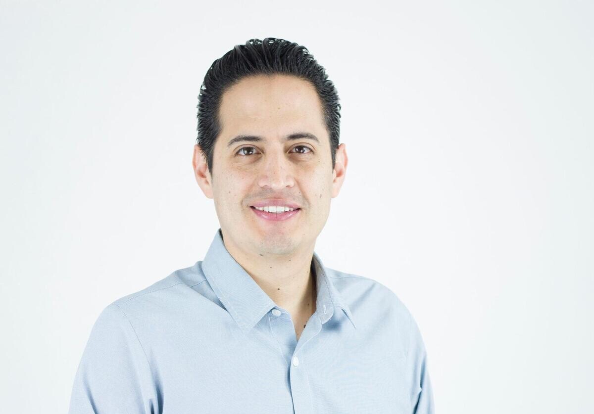 Ricardo Díaz dirigirá en Chile el clásico musical Grease