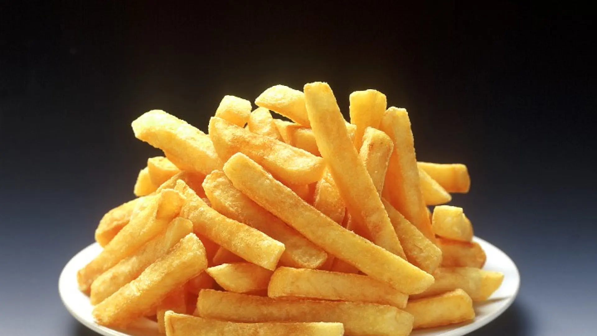 Papas fritas: el acompañamiento más pedido en Chile