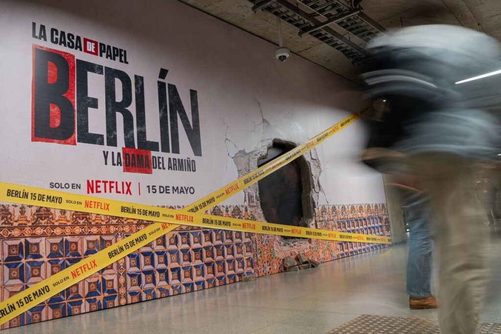 Netflix sorprende en Metro Los Leones con socavón tridimensional para ...